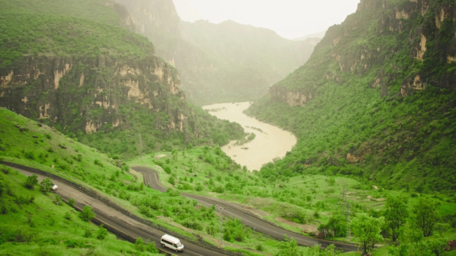 Uçaklı Botan'dan Cilo'ya Hakkari Turu Ajet İle / 3 Gece Otel Konaklaması